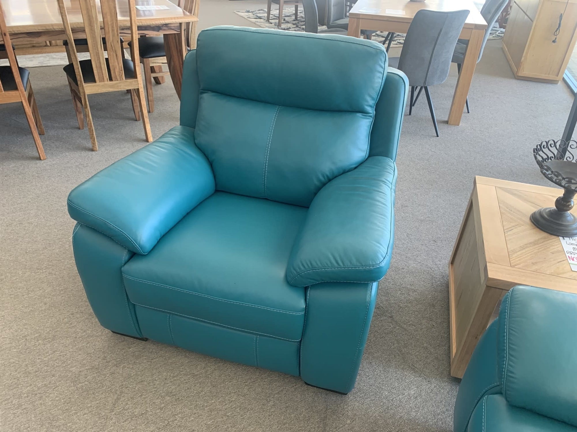 The Zero Wall Electric Recliner Sofa - Comfortable Sofas, Lounges ...